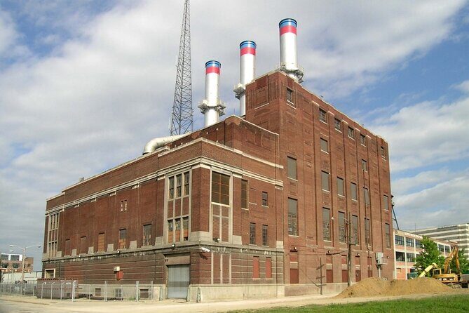 Self-Guided Scavenger Hunt: Lansing, At The Heart Of Michigan - A Closer Look at the Experience