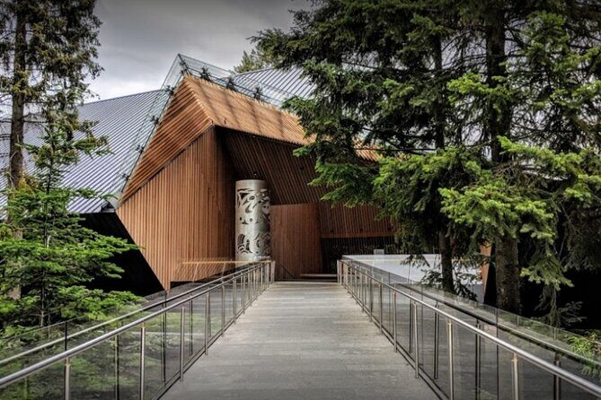 Self-Guided Scavenger Hunt: Whistler Arting Around Whistler - Key Points