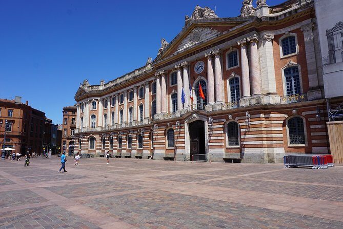 Self-guided track game to discover Toulouse - Who This Tour Is Best For