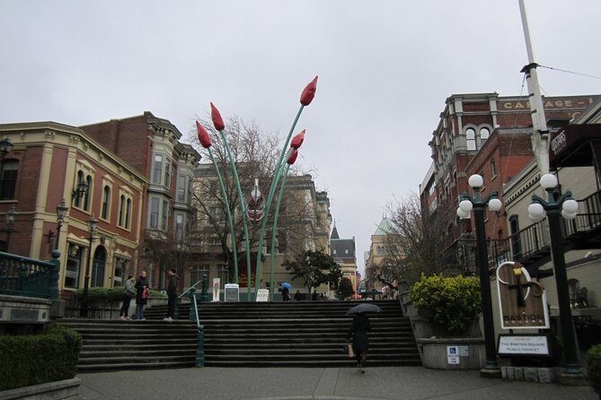 Self Guided Victoria Scavenger Hunt: Sea, Squares & Spirits - Exploring the Victoria Experience