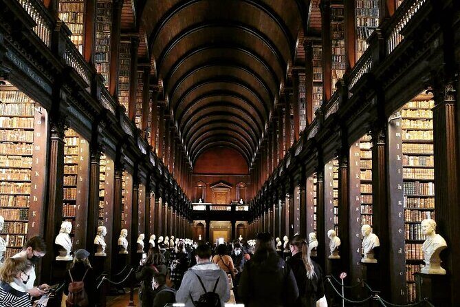 Semi-private tour max 8 pax of Dublin Old Library, Book of Kells - Key Points
