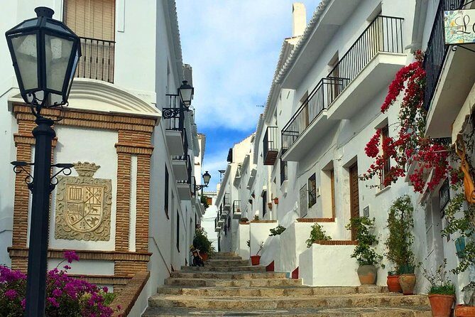 Semi-private Tour to Frigiliana and The Lost Village with lunch included - Exploring the Semi-private Tour to Frigiliana and The Lost Village