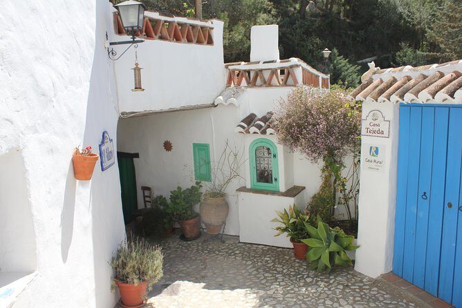 Semi-private Tour to Frigiliana and The Lost Village with lunch included - Who Will Love This Tour?
