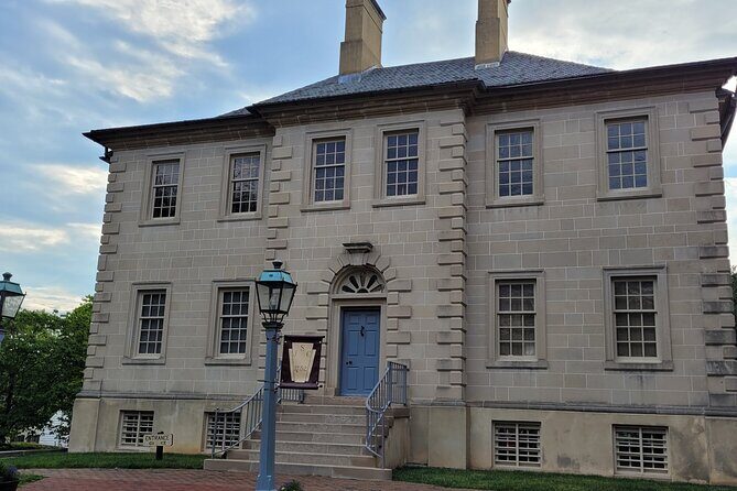 Semi-Private Walking Tour in Old Town Alexandria & Carlyle House - Discover the Charm of Old Town Alexandria & Carlyle House: A Detailed Review of the Semi-Private Walking Tour