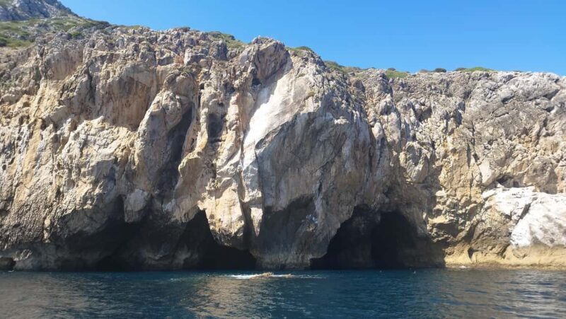 Sesimbra: Boat Trip with Snorkeling at Secret Beaches and Bays - Who Should Consider This Tour?