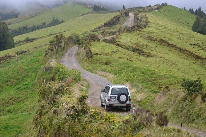 Sete Cidades Full-Day 4WD Tour from Ponta Delgada with Hiking - The Sum Up
