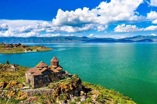 Sevan lake (Sevanavank) and Dilijan (old town,Goshavank,Haghartsin) - Key Points