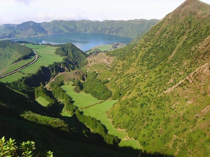 Seven Citys: Guided Tour to green & blue Lake: Sete Cidades - Authentic Experiences and Practical Tips