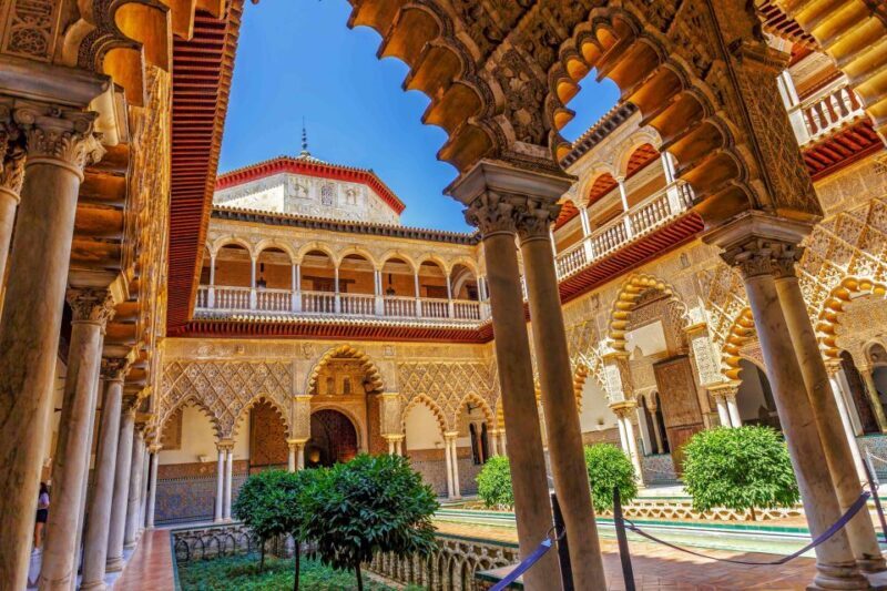 Seville: Alcázar Guided Palace Tour with Priority Access - Key Points