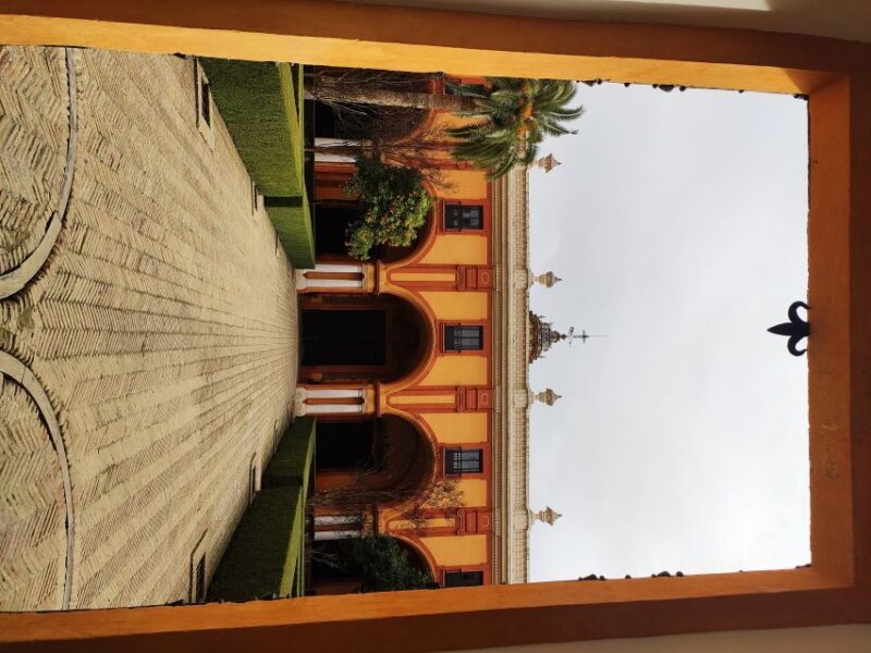 Seville: Alcázar Tour with Tickets Included - Key Points