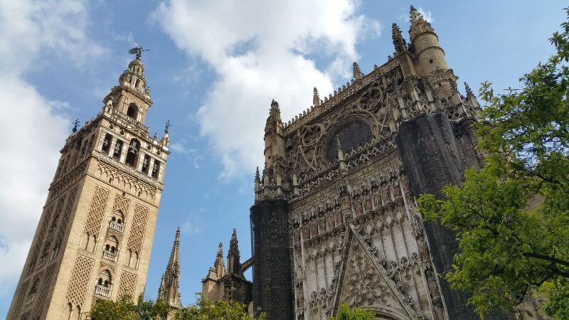 Seville: Cathedral & Giralda Fast-Track Guided Tour - Key Points