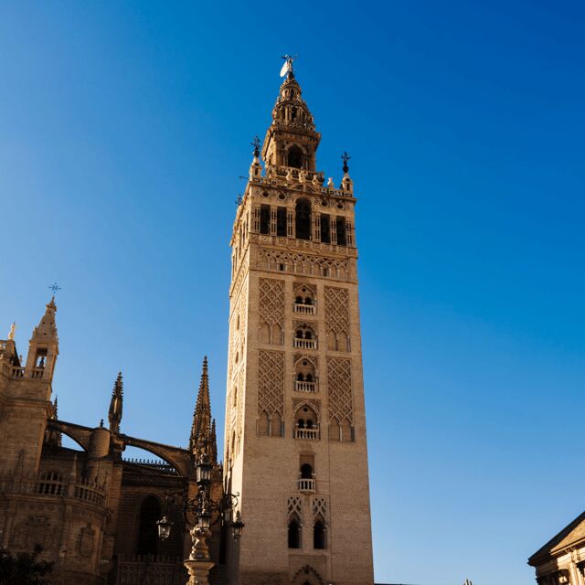 Seville: CATHEDRAL TINY GROUP SKIP THE LINE - An In-Depth Look at the Tour