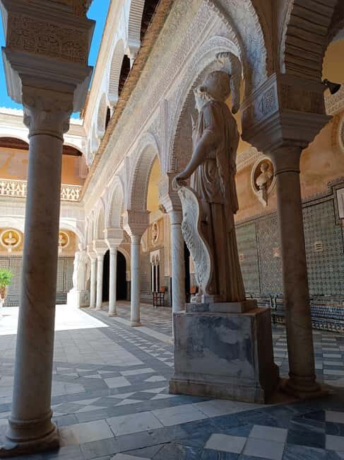 Seville: Guided visit to the Casa de Pilatos with tickets - An In-Depth Look at the Casa de Pilatos Tour
