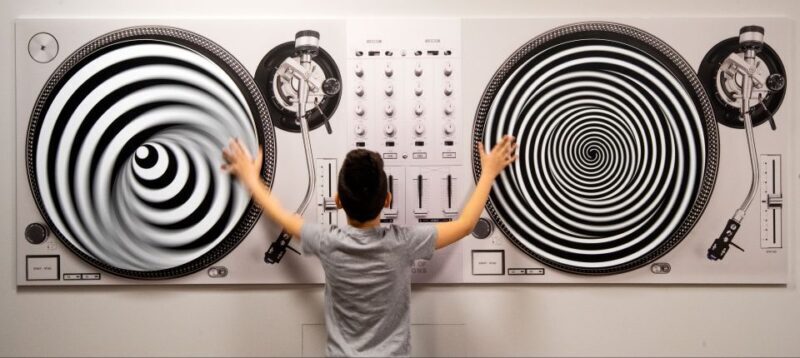 Seville: Museum of Illusions Entry Ticket - What to Expect at the Museum of Illusions in Seville