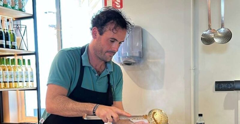 Seville: Paella Dining Experience - Authentic Flavors and the Food Experience