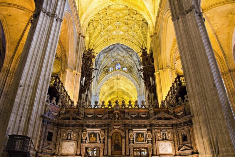 Seville: Priority Access Cathedral & Giralda Tour - Accessibility and Practical Considerations