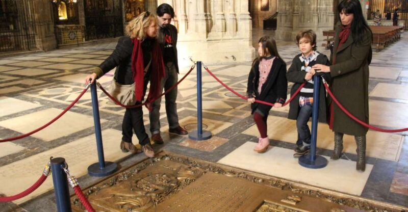 Seville: Royal Alcazar, Cathedral and Giralda Tower Tour - Key Points