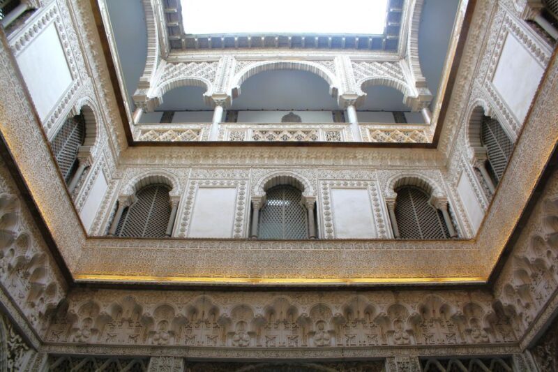 Seville: Royal Alcazar, Cathedral and Giralda Tower Tour - Who Should Join This Tour?