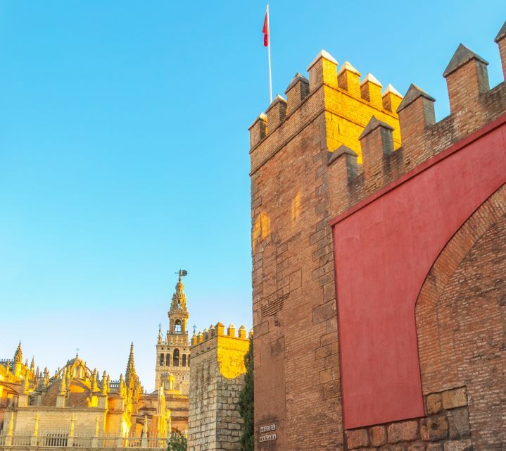 Seville: Royal Alcazar, Cathedral, and Giralda Tower Tour - Practical Tips