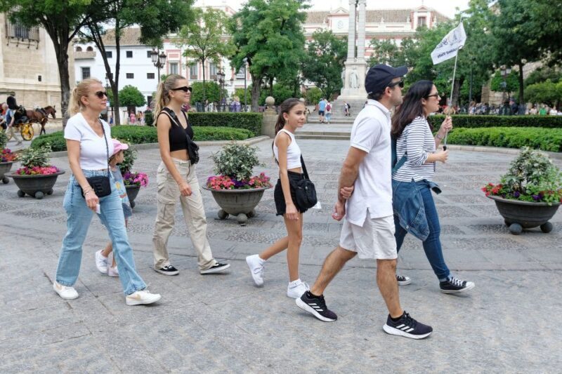 Seville: Royal Alcazar, Cathedral, and Giralda Tower Tour - Authentic Experiences from Reviewers