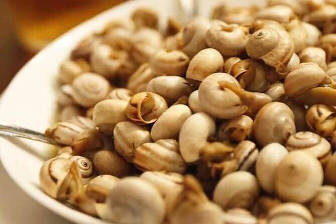 Seville: Triana Market Tapas Tour - Exploring Seville’s Triana Neighborhood