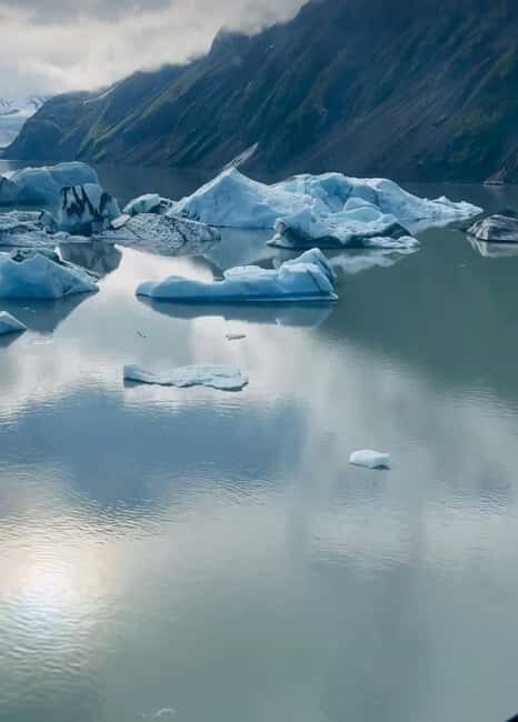 Seward: Bear Glacier Helicopter Tour with Beach Landing - Key Points