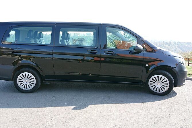 Shared Arrival Transfer: Prague Airport to Hotels - Introduction