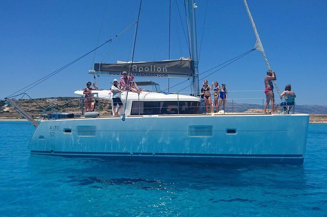 Shared Catamaran All inclusive-Day Cruise to Naxos or Paros - The Experience in Detail