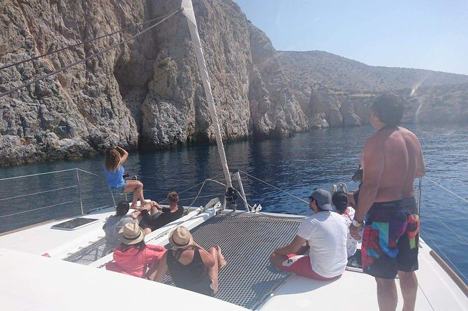 Shared Catamaran All inclusive-Day Cruise to Naxos or Paros - Who Should Book This Tour?