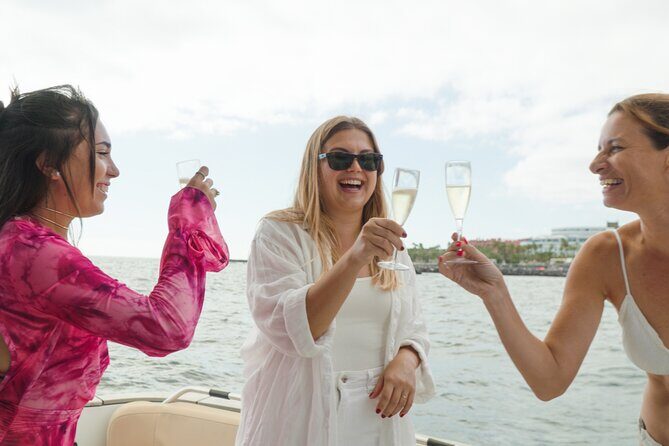 Shared Luxury Yacht Cruise with Champagne and Tapas - Who Is This Tour Best For?