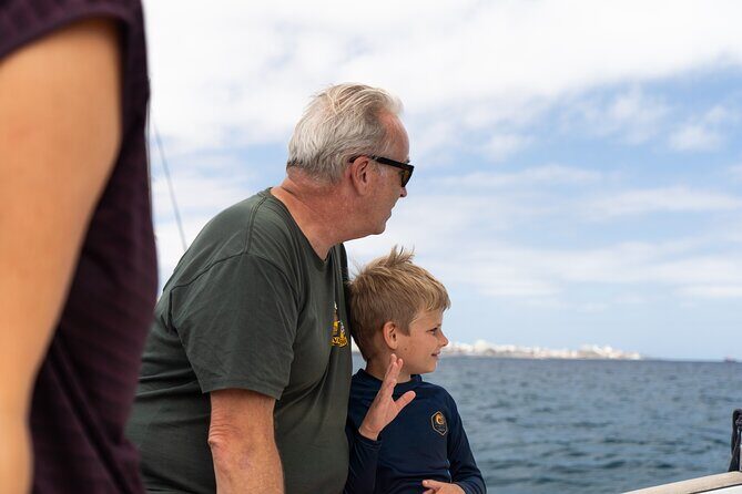 Shared Luxury Yacht Cruise with Champagne and Tapas - FAQ