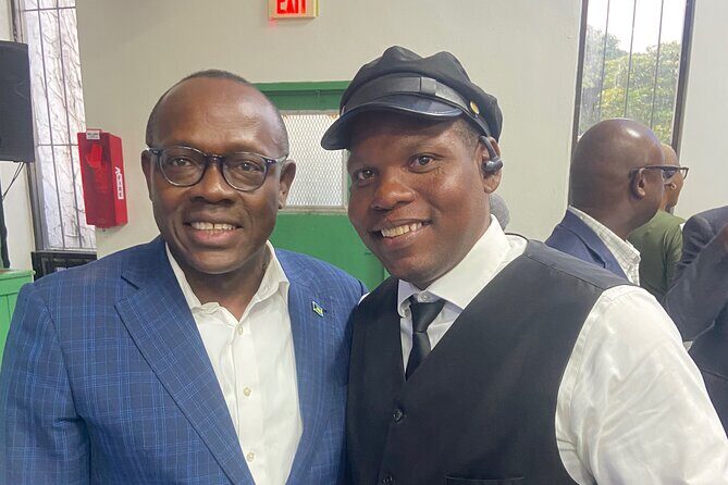 Shared Round Trip Limousine Transfer - Who Is This Tour Best For?