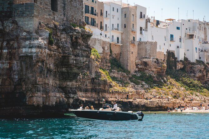 Shared tour of Polignano a Mare by boat with prosecco - FAQ