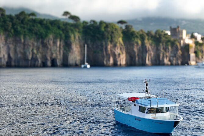 Shared Tour Positano and Amalfi From Sorrento with Lunch - The Lunch: Fresh, Authentic, and Relaxed