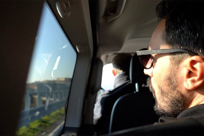 Shared Transfer from Sorrento to Naples Airport - First Impressions: Booking and Meeting the Driver  