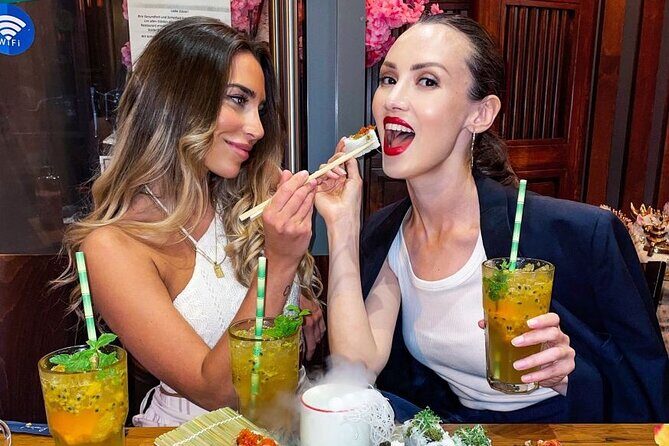 Sharing plate food tour in Berlin - A Closer Look at the Sharing Plate Food Tour in Berlin