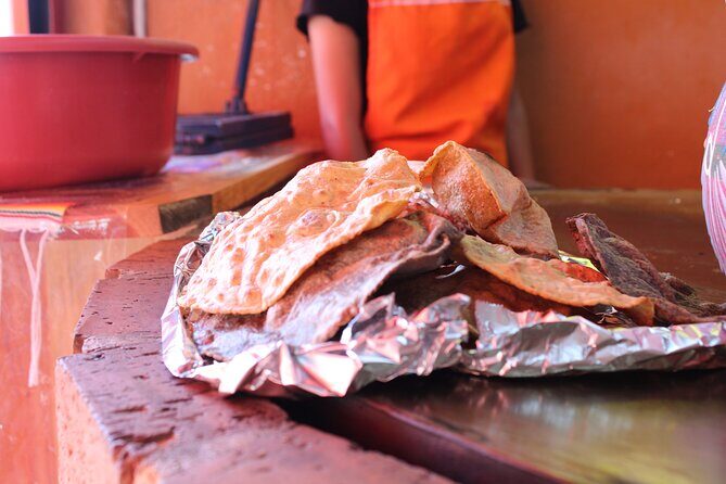 Shopping and Food Experience Private Guided Tour - Key Points