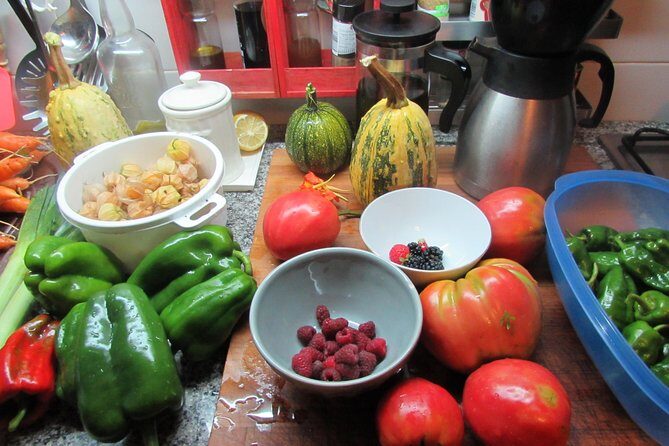 Shopping, cooking and eating together at my home in Porto - Discover the Charm of Porto Through a Cooking and Shopping Experience in a Local Home