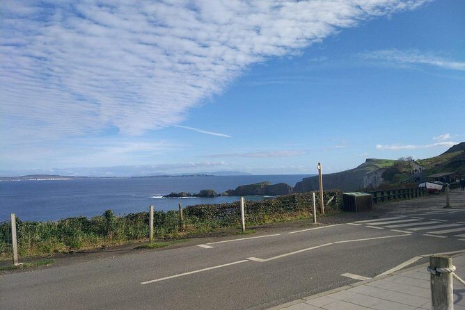 Shore Excursion from Belfast: Including Giants Causeway and Belfast City. - Key Points