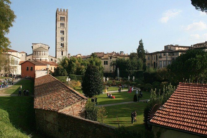 Shore excursion from Livorno to Pisa and Lucca - Key Points