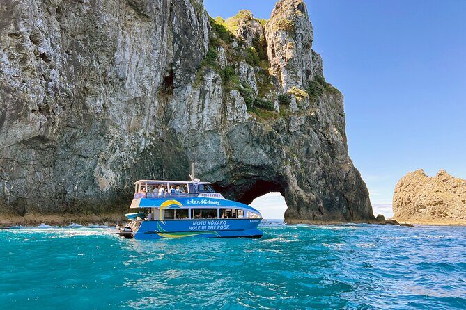 Shore Excursion: Hole in the Rock Cruise with Island stopover - Key Points