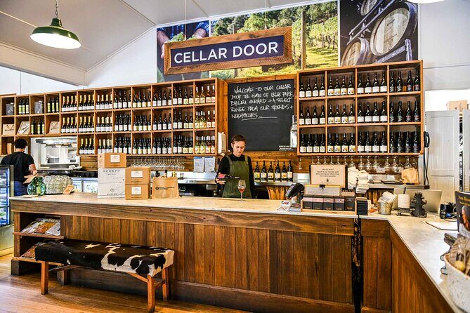 Shore Excursion Melbourne, Sights, Kangaroos, Koalas Lunch & Wine - The Sum Up