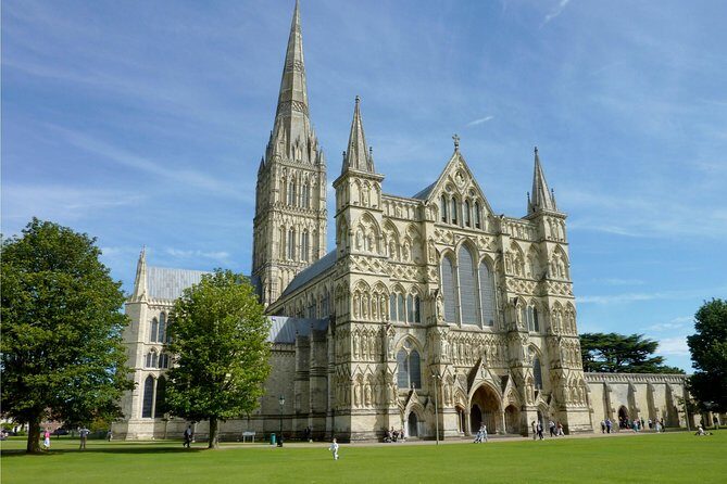 Shore Excursion Southampton Cruise terminal to Salisbury & Stonehenge - Salisbury Cathedral and Magna Carta