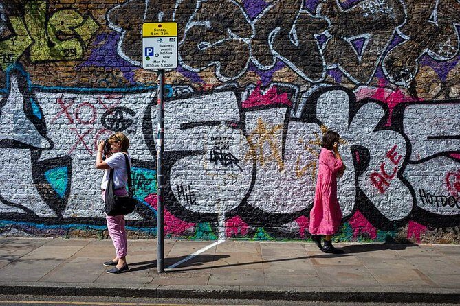 Shoreditch Street Art Private Photography Tour including Brick Lane - Authentic Experiences and Hidden Gems