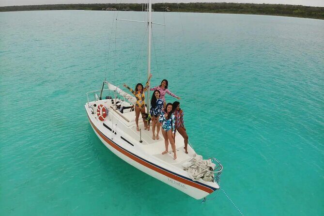 Short Tour - A Closer Look at the Two-Hour Bacalar Lagoon Tour