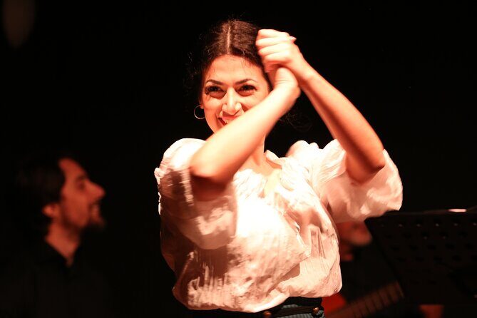 Show Songs Music and Neapolitan Dances with Tasting - Key Points