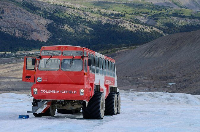 Shuttle from Calgary Canmore Banff to Columbia Icefield - Who Will Love This Tour?