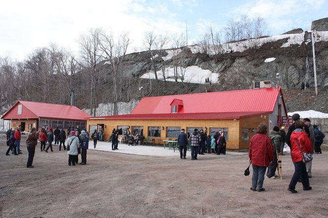 Shuttle from Quebec City to Sugar Shack / Navette Cabane a Sucre - What to Expect from the Quebec City to Sugar Shack Shuttle