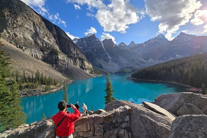 Shuttle Service between Canmore, Banff, Moraine Lake, Lake Louise - Who Should Consider This Tour?
