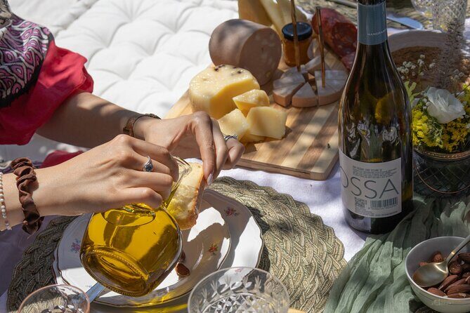 Sicilian Picnic in a Country House - FAQs